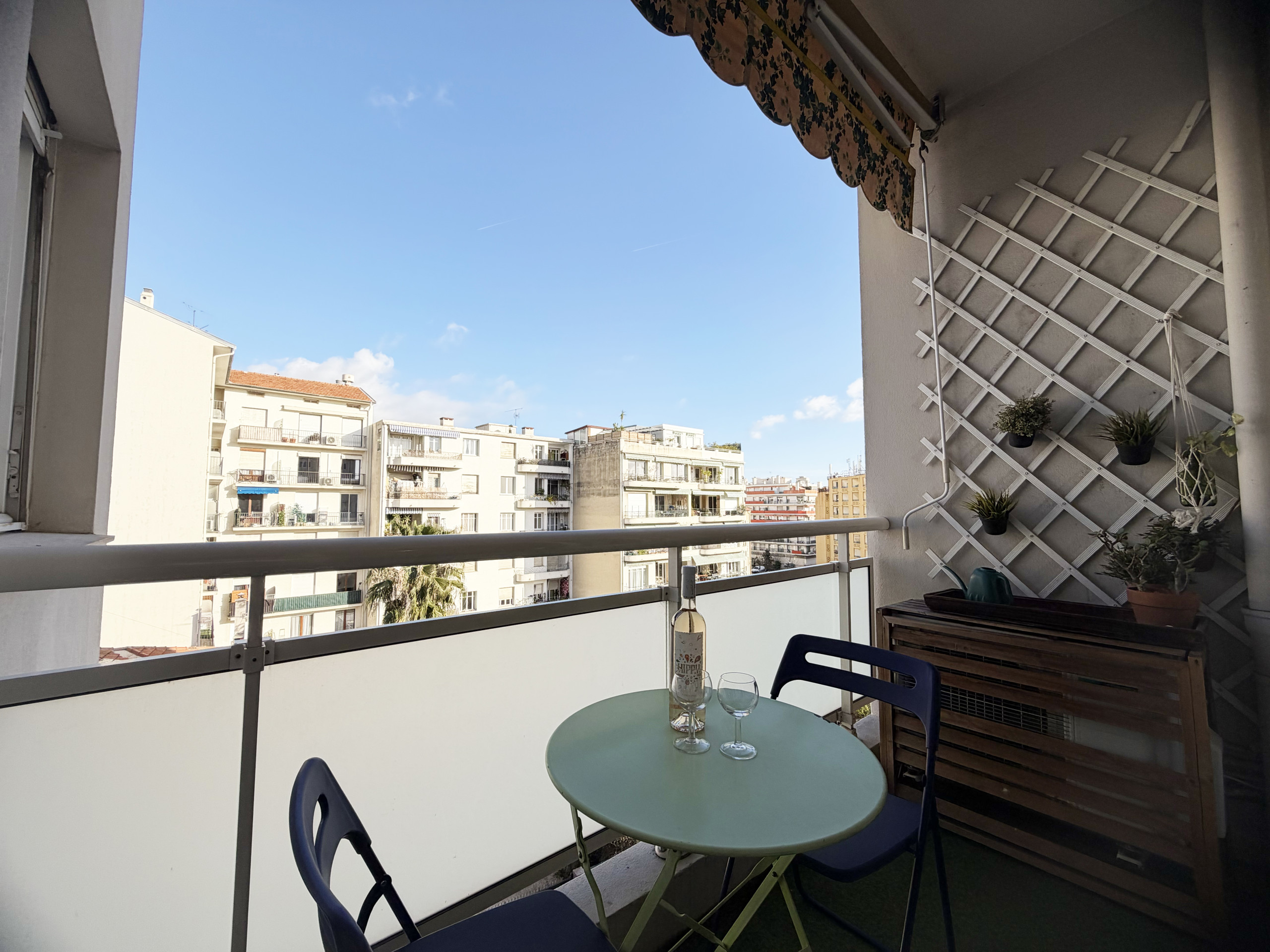 LIBERATION AP4494 by Riviera Holiday Homes - Apartments in Nice